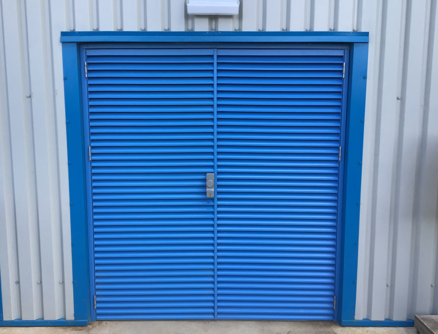 LOUVRED Steel Hinged door | Pearson Industrial Doors